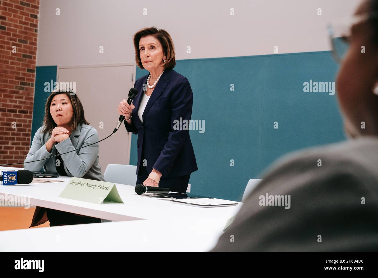 US Speaker Nancy Pelosi meets NY Congresswoman Nancy Meng to discuss ...