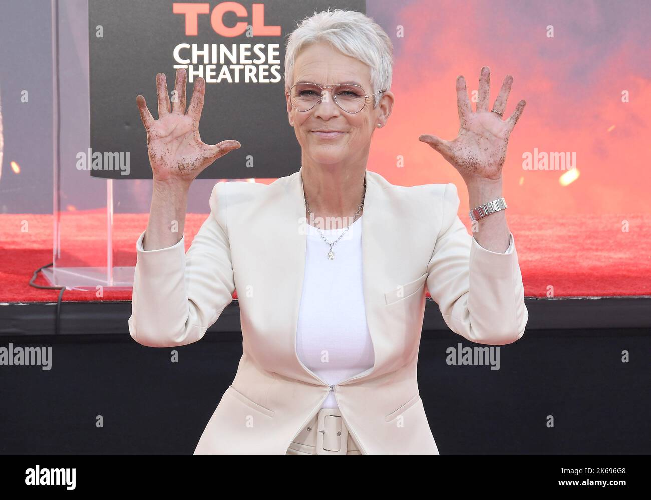 Jamie lee curtis hand and footprint hi-res stock photography and images ...