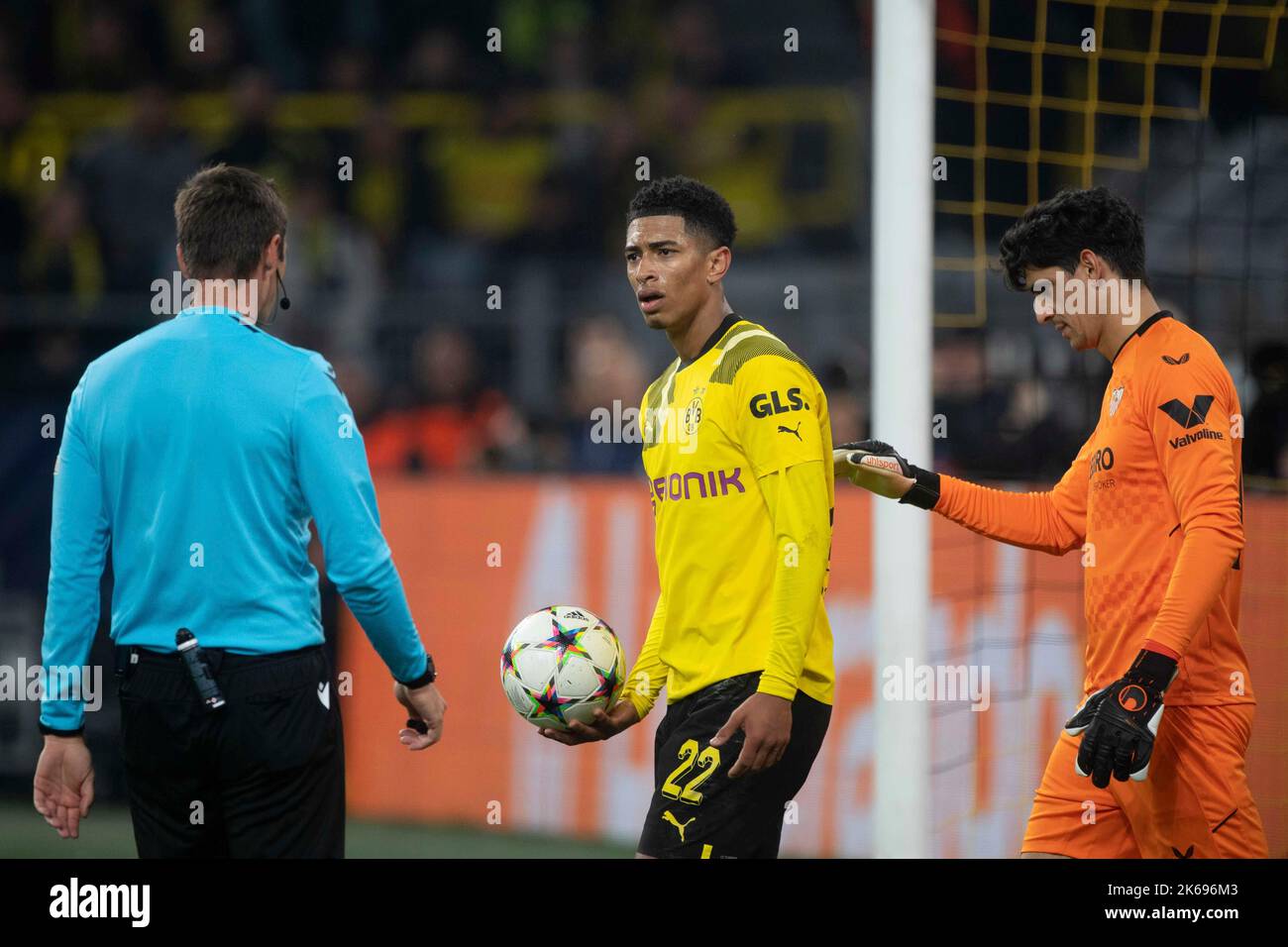 left to right referee Srdjan JOVANOVIC (SRB), Youssoufa MOUKOKO (DO ...
