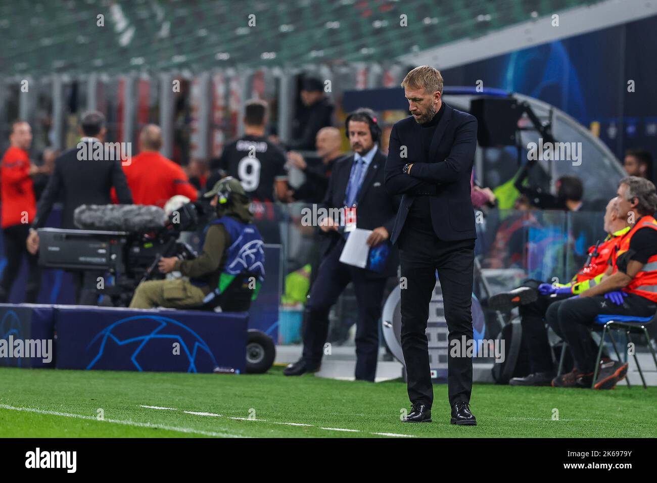 Graham Potter head coach of Chelsea FC looks on during the UEFA ...