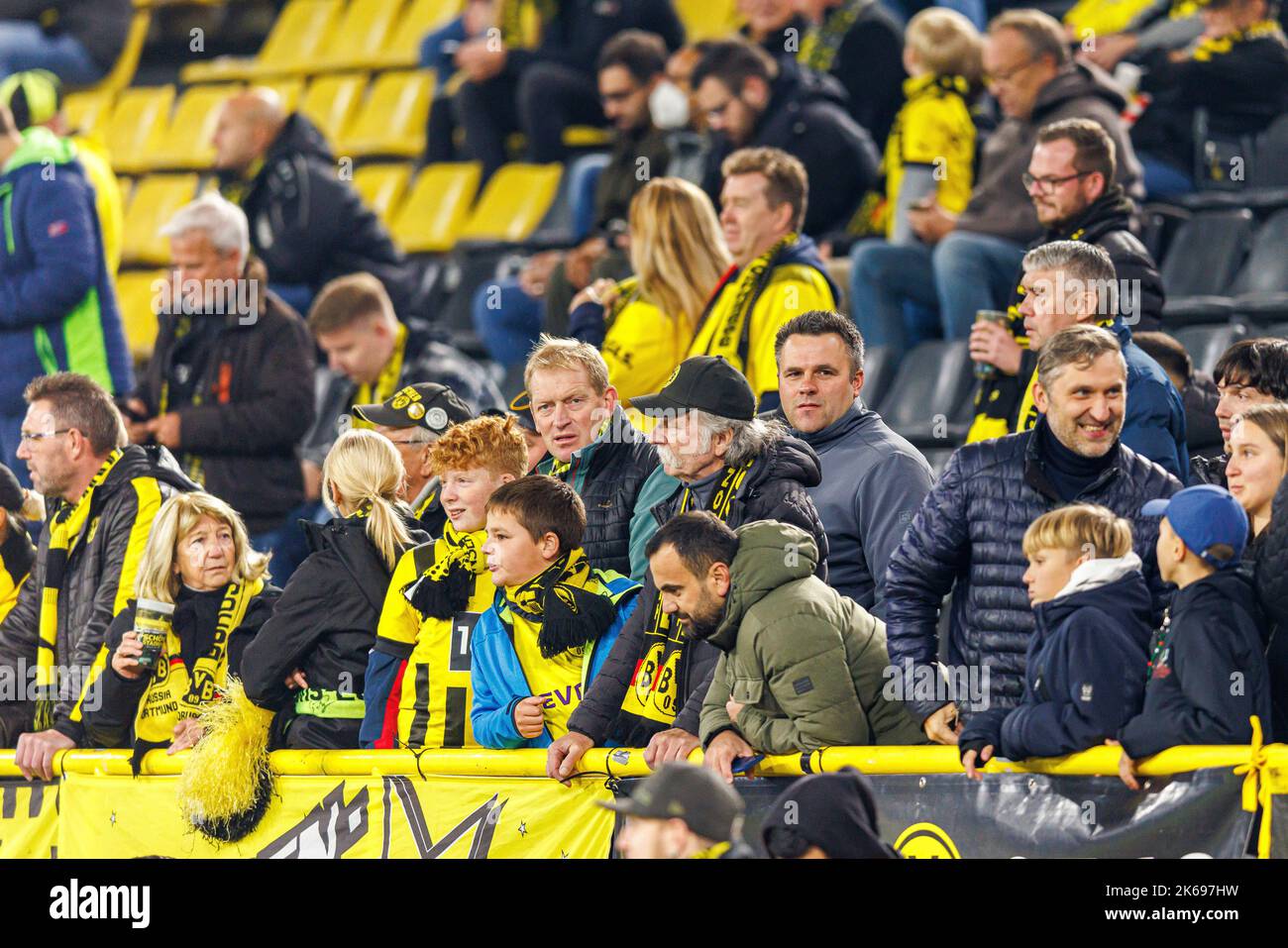 Dortmund, Deutschland. 30th July, 2022. firo : October 11th, 2022 ...