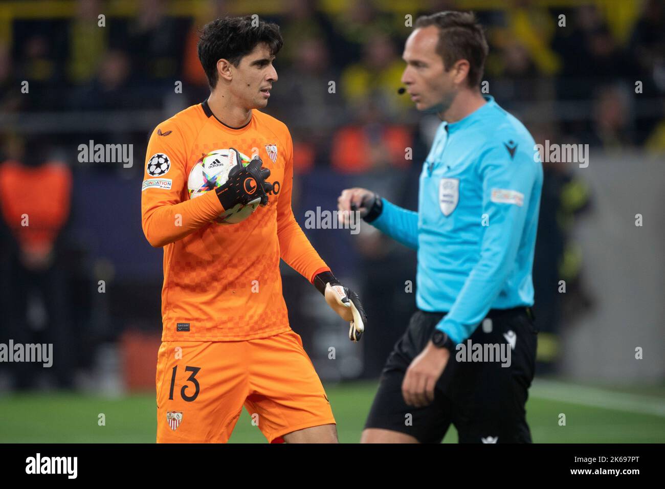 left to right goalwart Yassine BOUNOU, BONO, (SEV), referee Srdjan ...