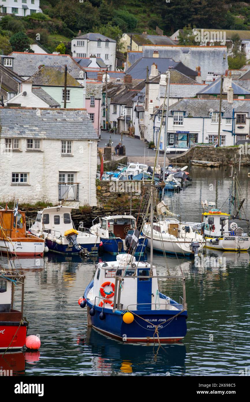 Polperro fishing village harbour, Cornwall Stock Photo - Alamy