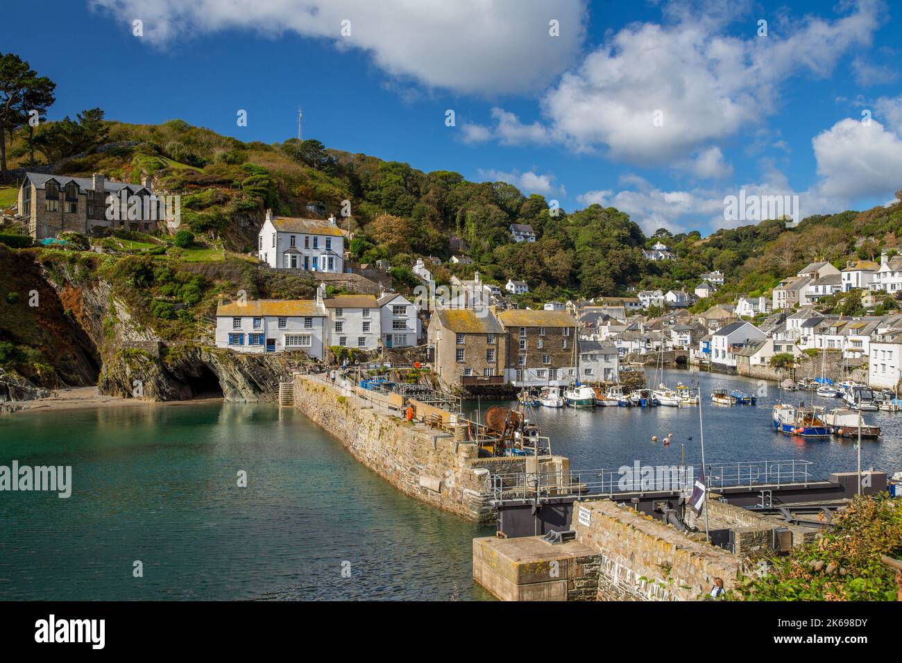 Polperro fishing village harbour, Cornwall Stock Photo - Alamy