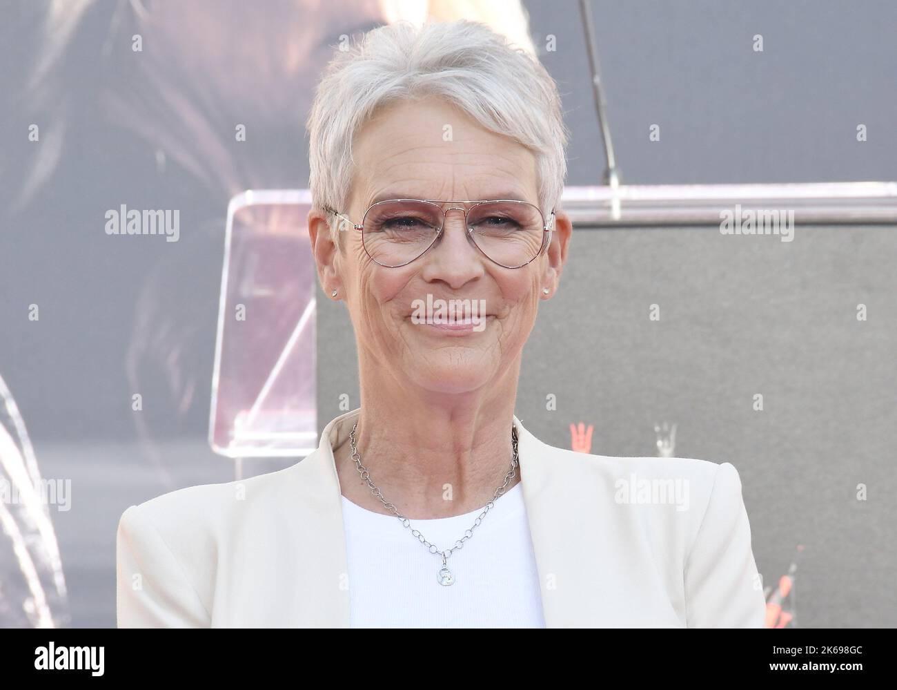 Los Angeles, USA. 12th Oct, 2022. Jamie Lee Curtis Hand & Footprint ...