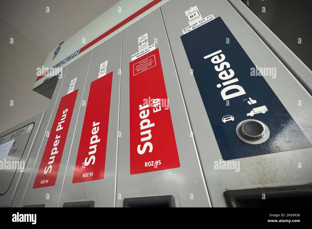 Munich, Deutschland. 10th Oct, 2022. Pump with the different fuels ...