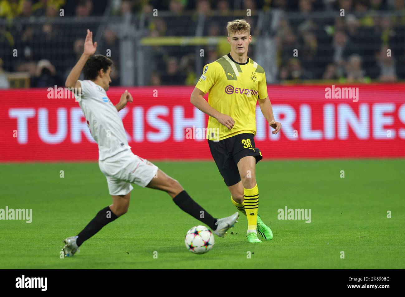 Dortmund, Deutschland. 11th Oct, 2022. firo : 10/11/2022, football ...