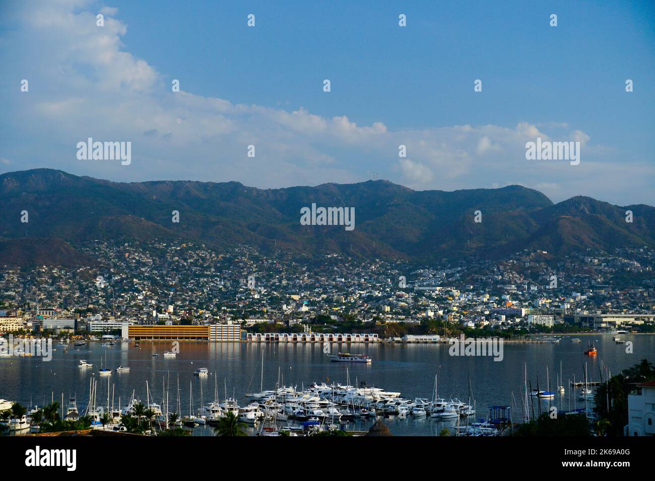 Las playas acapulco hi-res stock photography and images - Alamy