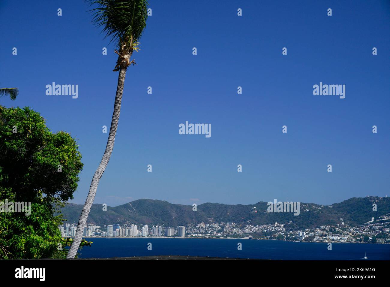 Las playas acapulco hi-res stock photography and images - Alamy