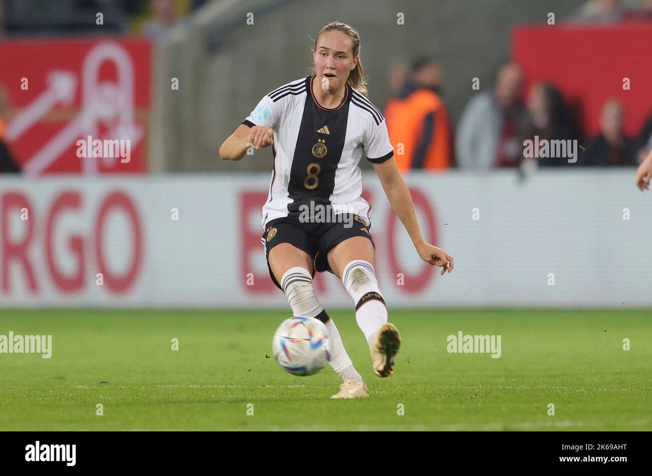 Dresden, Deutschland. 07th Oct, 2022. firo: 10/07/2022, football ...