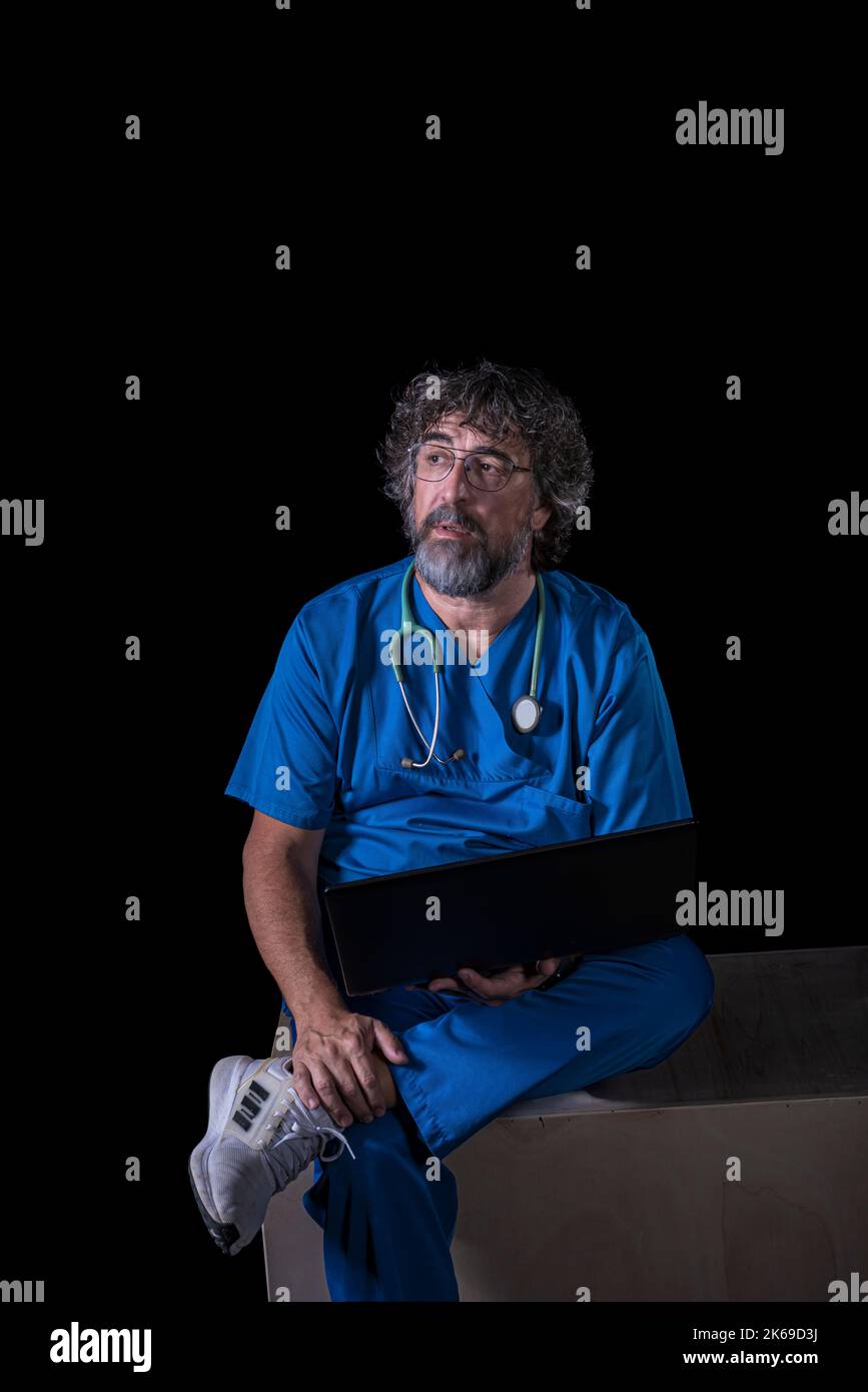 Man using a box camera hi-res stock photography and images - Alamy