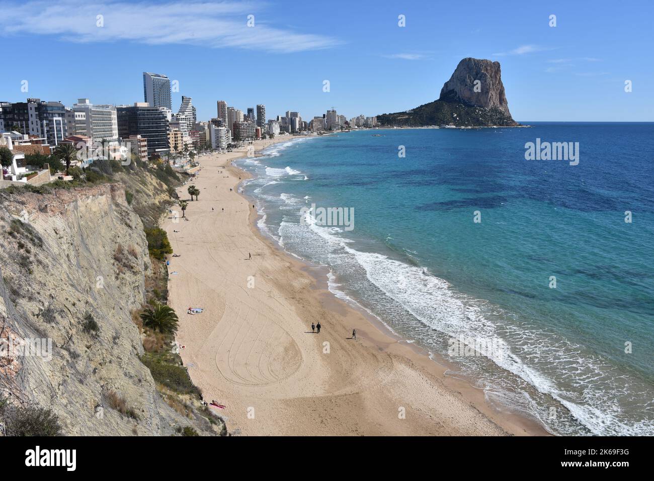Panoramic view of Calpe Beach and the Penon de Ifach rock formation ...