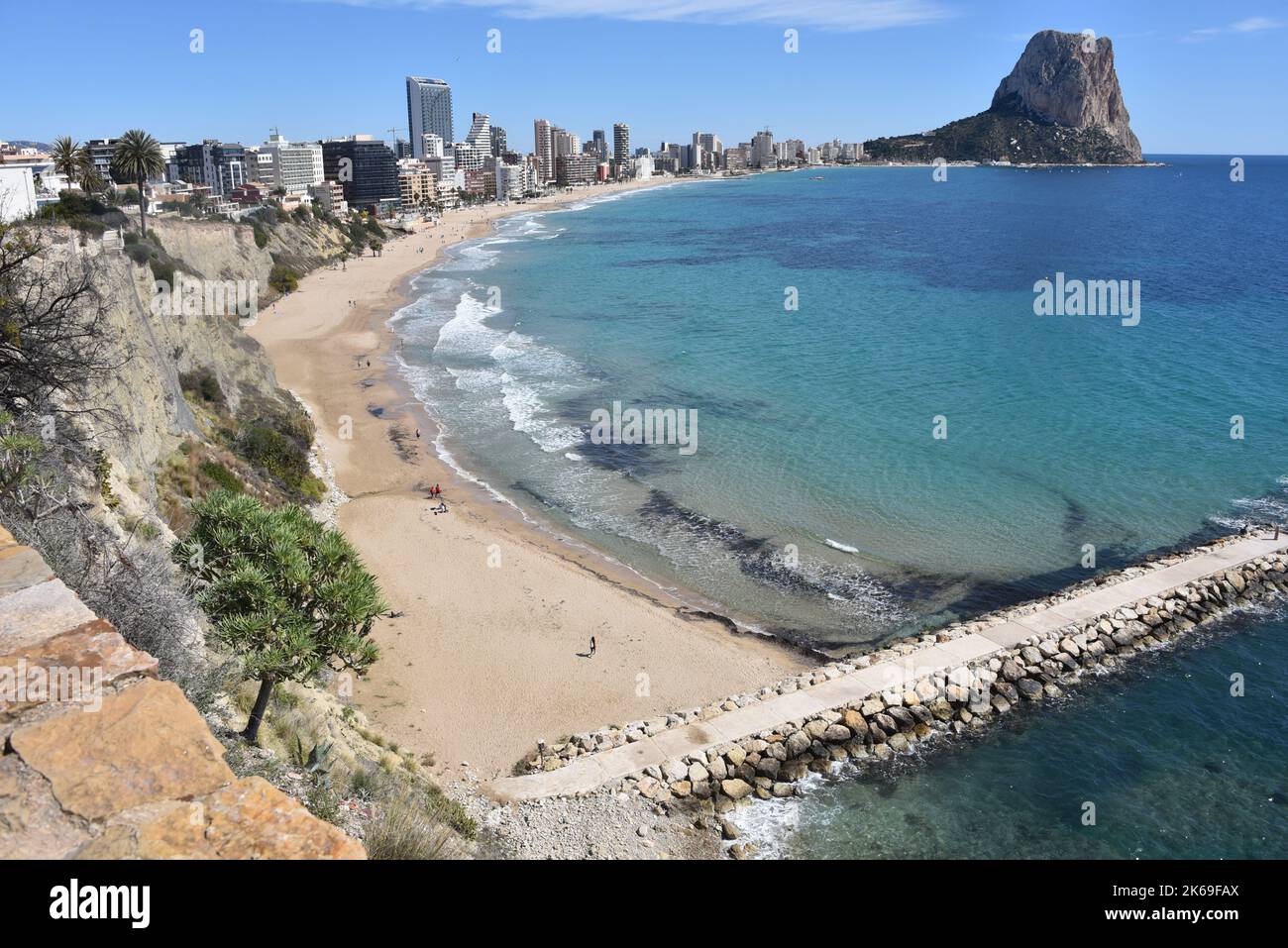 Panoramic view of Calpe Beach and the Penon de Ifach rock formation ...