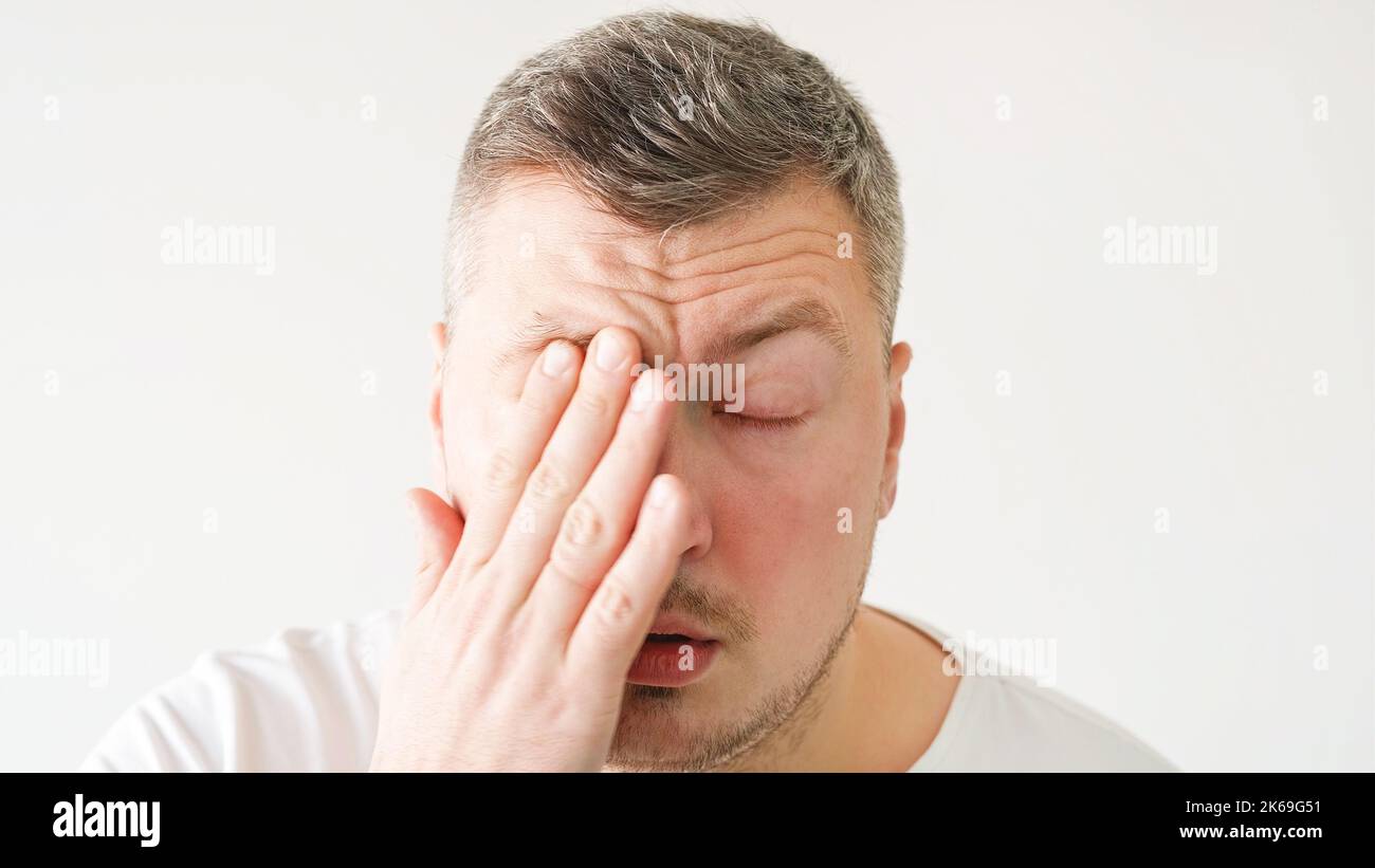 Unkempt man hi-res stock photography and images - Alamy