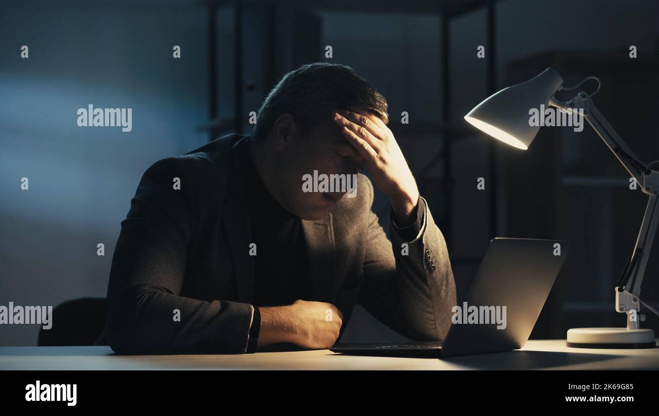 overwork fatigue night call exhausted Stock Photo - Alamy