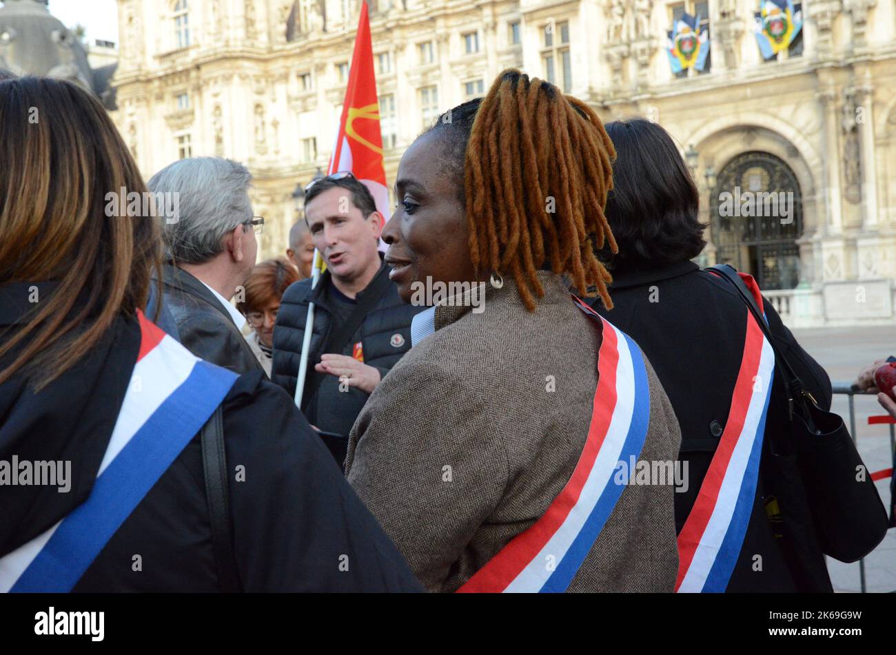 In reaction to the attack on the right to strike by Minister E.Borne ...