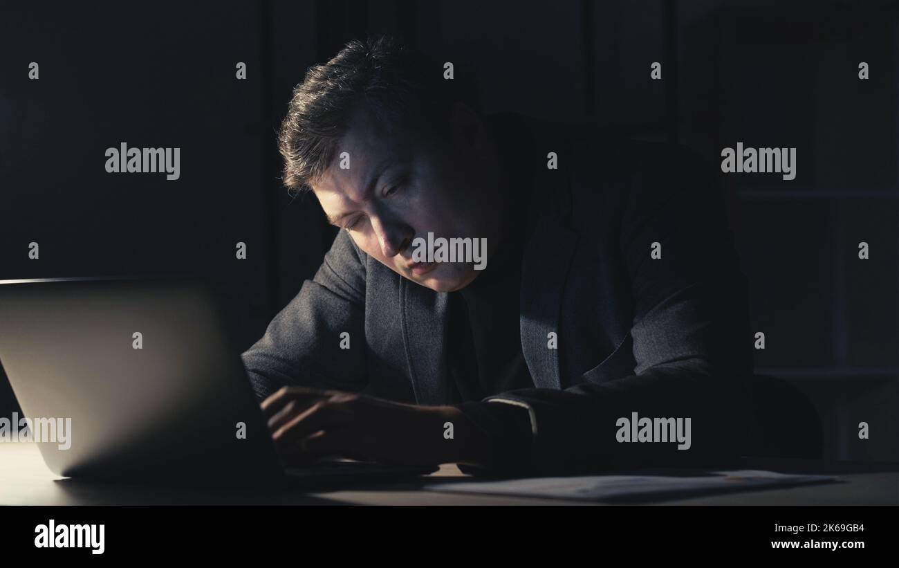 Night work workaholic lifestyle project hi-res stock photography and ...