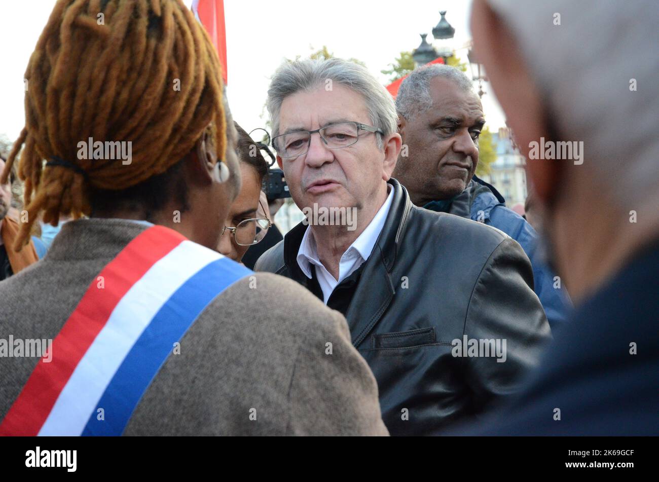 In reaction to the attack on the right to strike by Minister E.Borne ...