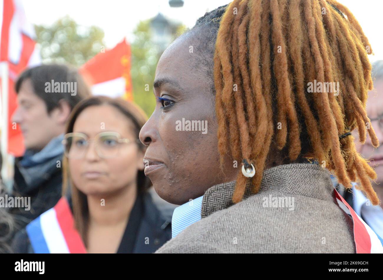 In reaction to the attack on the right to strike by Minister E.Borne ...