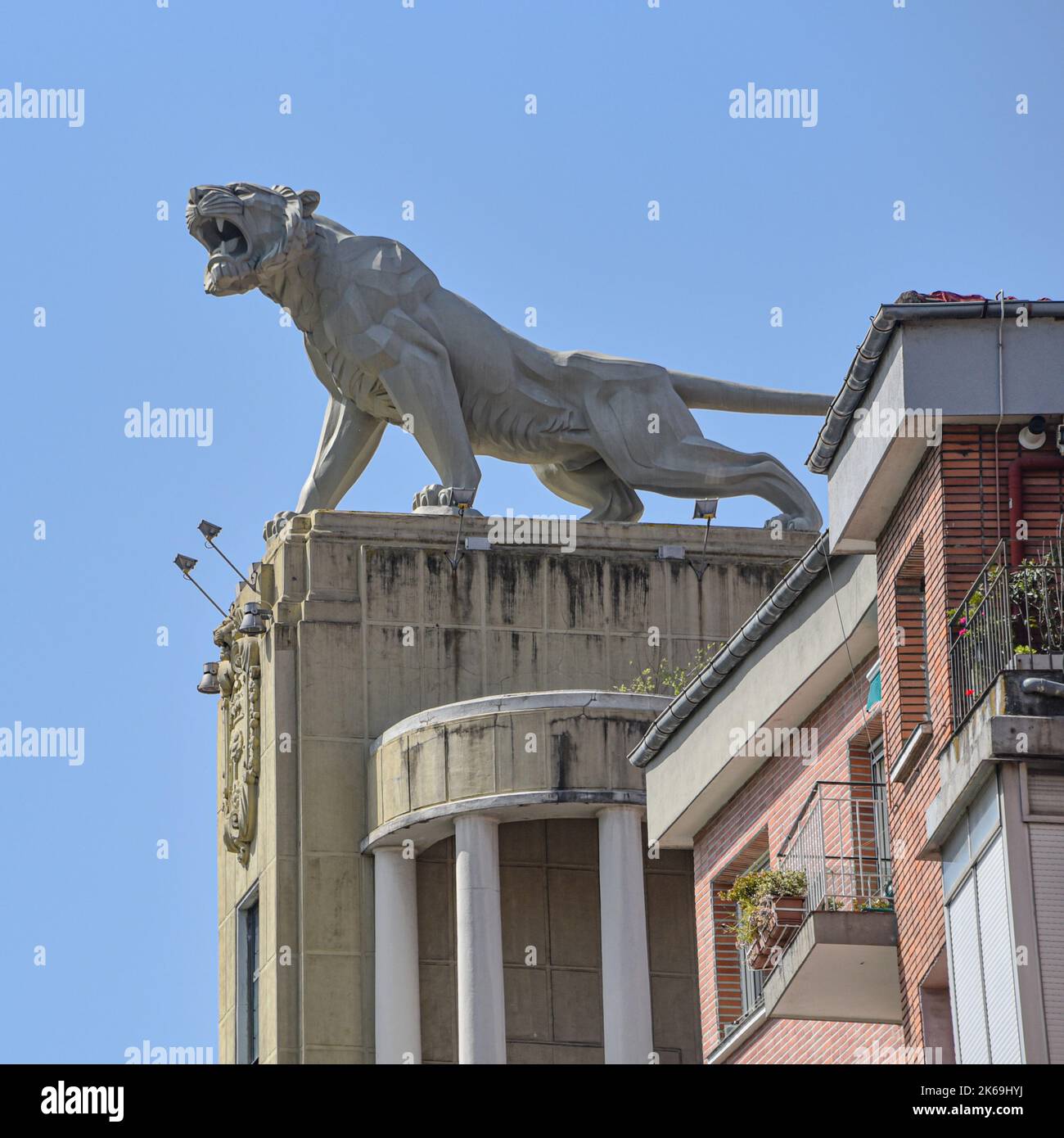 Bilbao, Spain - 22 April, 2022: The Tiger of Deusto, a sculpture by ...