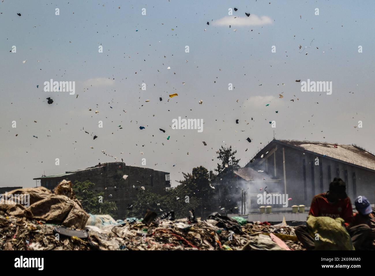 Nairobi, Kenya. 11th Oct, 2022. A view of plastic rubbish being blown ...