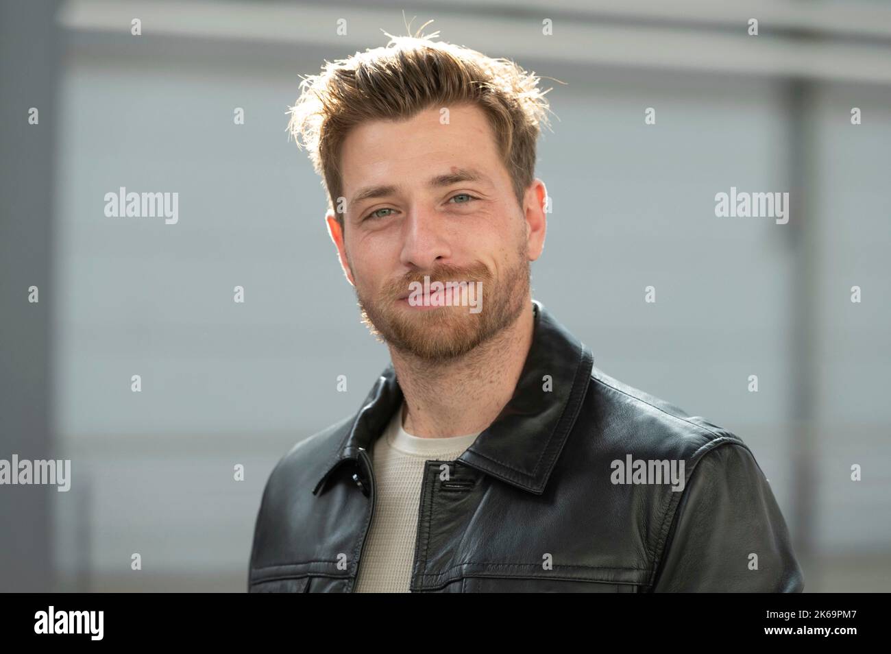 Cologne, Deutschland. 10th Oct, 2022. Actor Dominik FLADE plays the ...