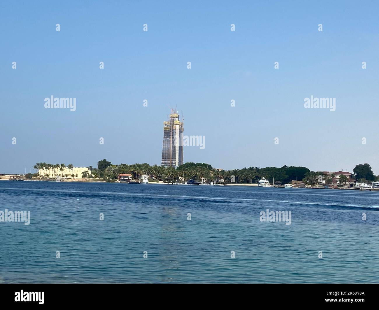 The famous Kingdom Tower in Jeddah, Saudi Arabia seen from the coast ...