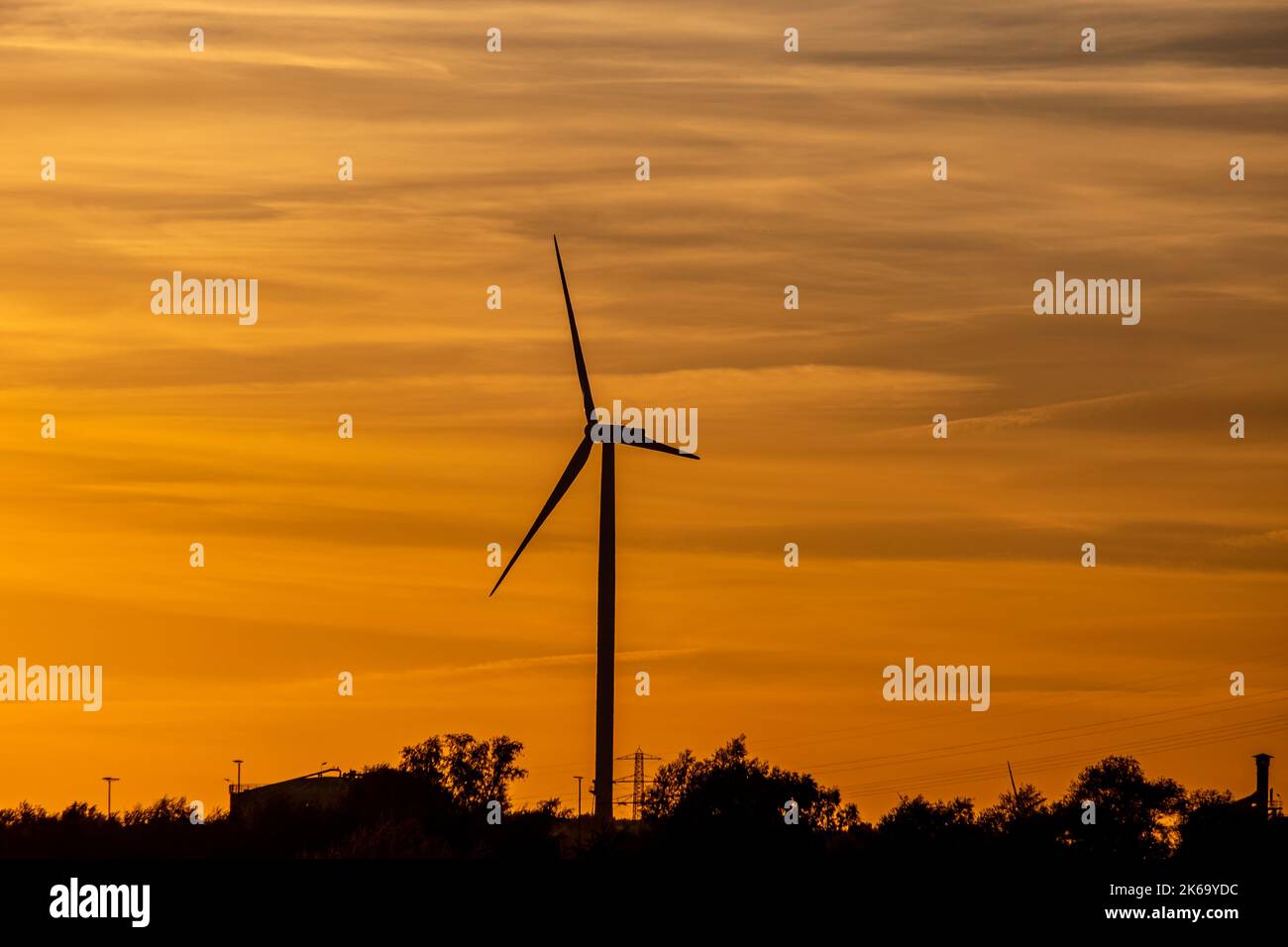 Pinwheel windmill against sun silhouette hi-res stock photography and ...