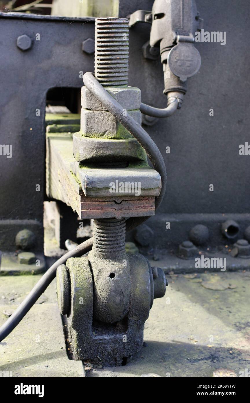 Big screw hi-res stock photography and images - Alamy