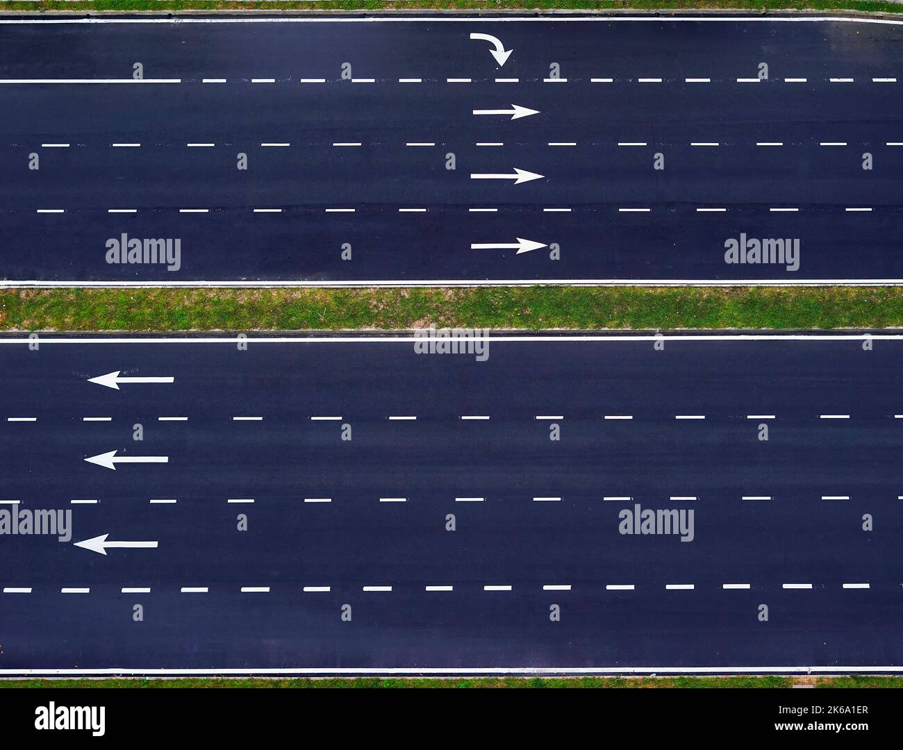 Top view of new asphalt road/highway from drone aerial Stock Photo - Alamy
