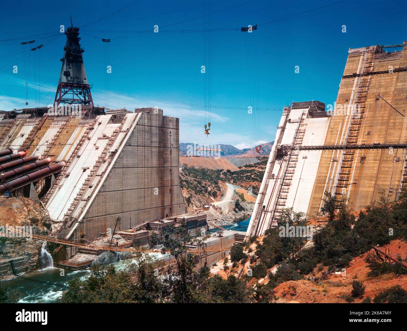 Reservoir construction 1940 hi-res stock photography and images - Alamy