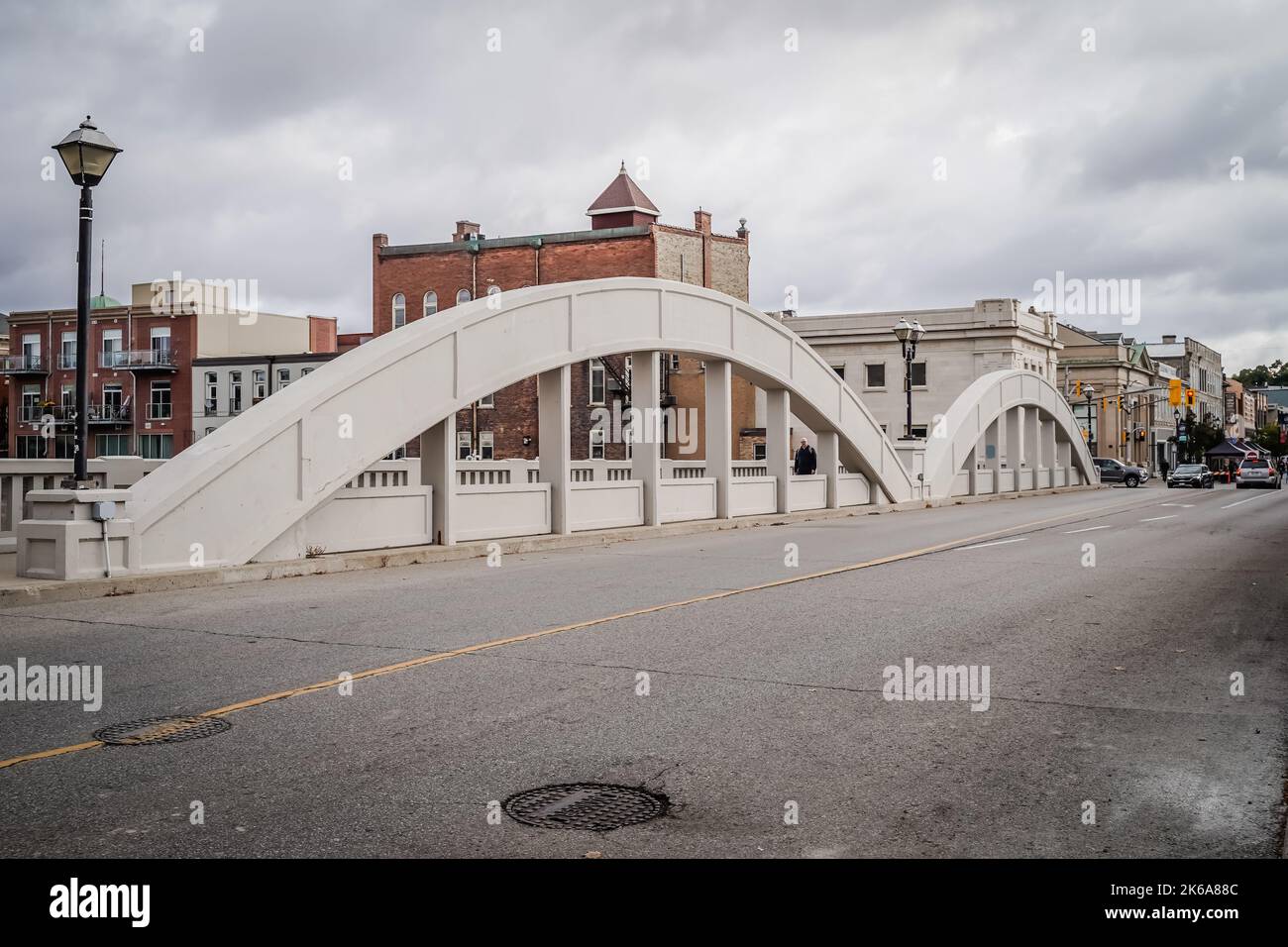 Cambridge main street bridge hi-res stock photography and images - Alamy