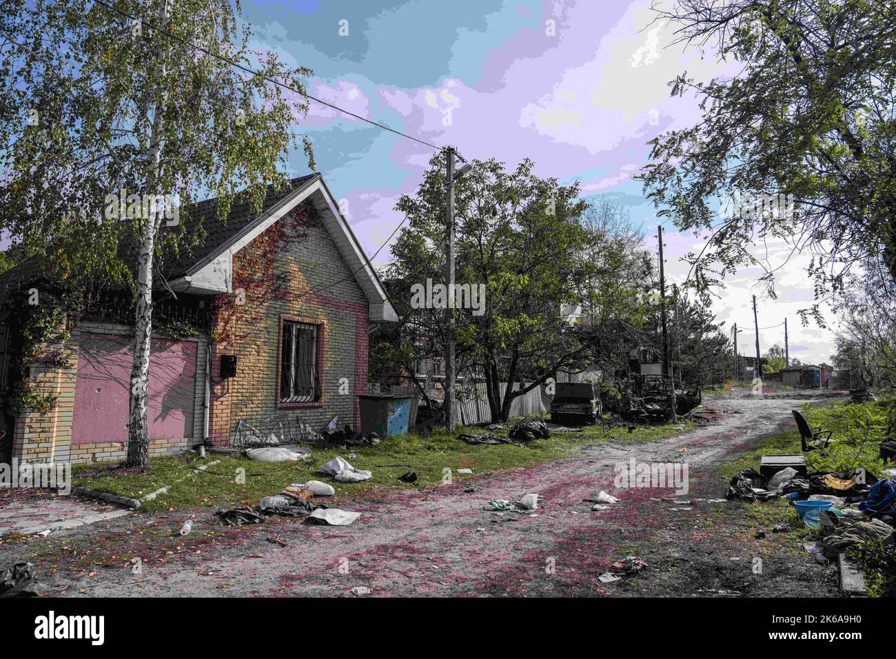 Lyman, Ukraine. 8th Oct, 2022. Damaged homes in the recently liberated ...
