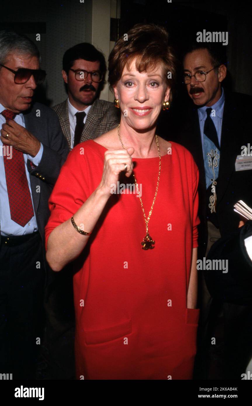Carol Burnett promoting her tv show, Carol & Company in 1990 Credit ...