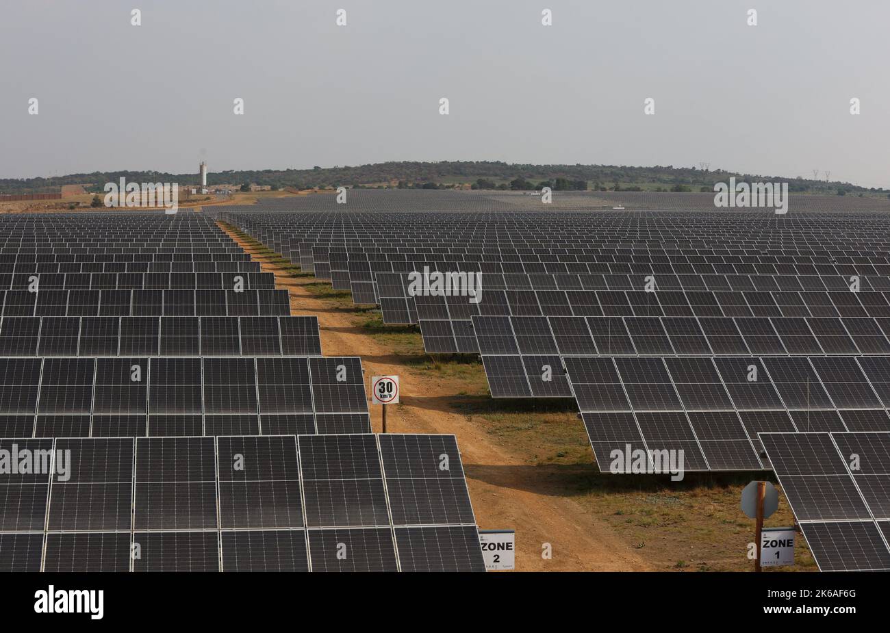 Africa solar power plant hi-res stock photography and images - Alamy