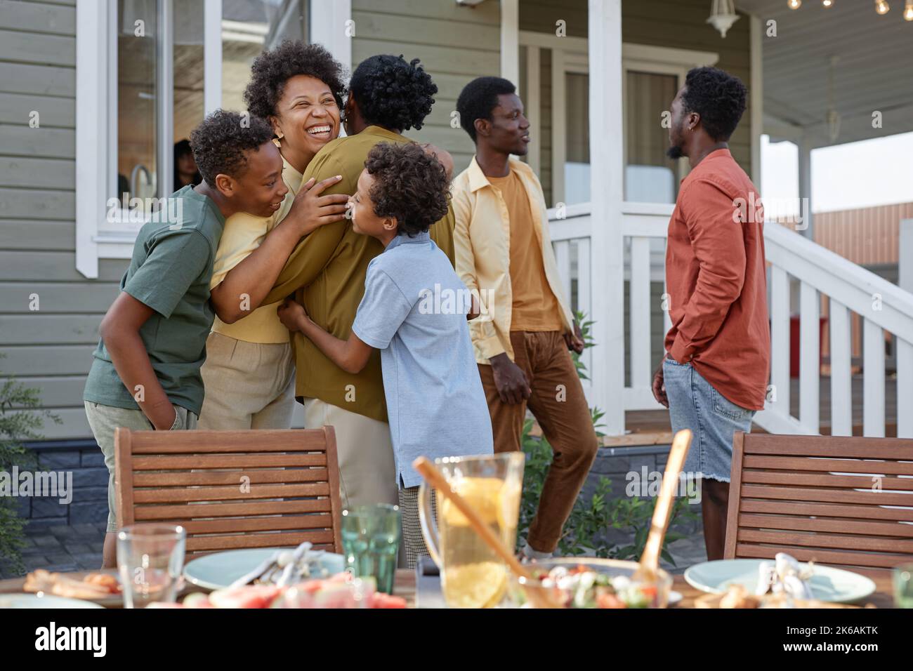 Happy black family hi-res stock photography and images - Alamy