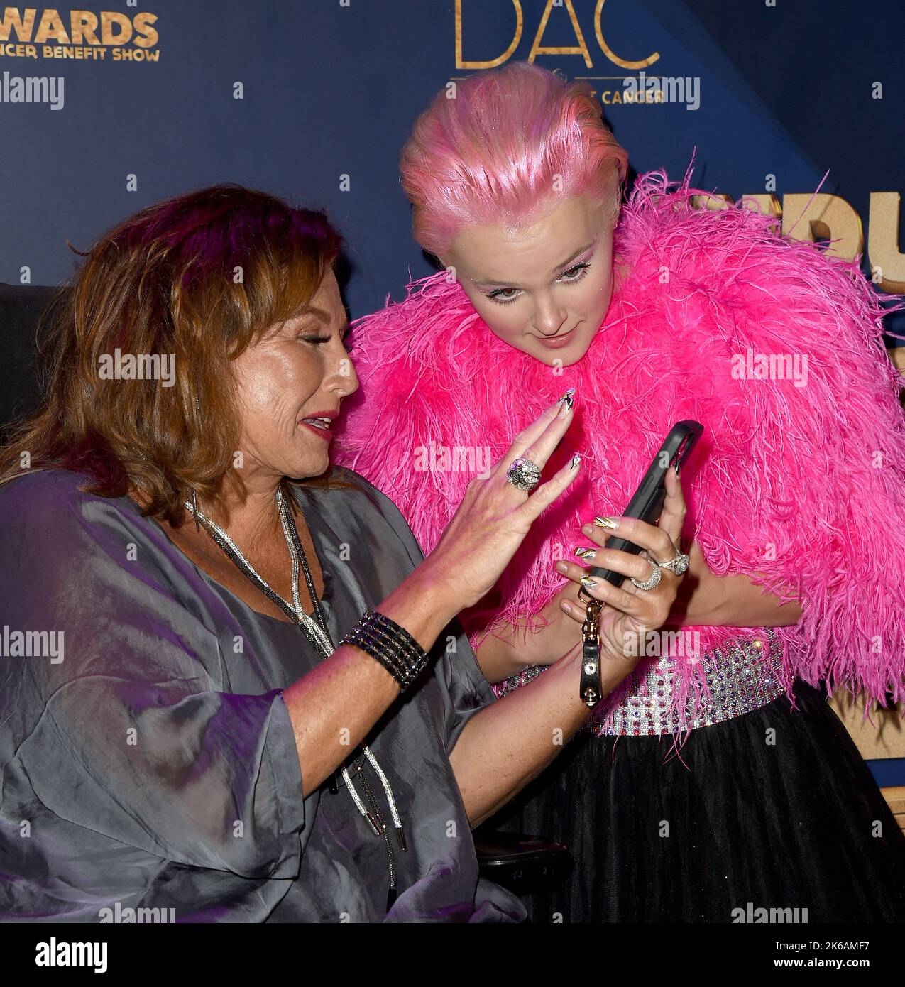 Jojo siwa abby lee miller hi-res stock photography and images - Alamy