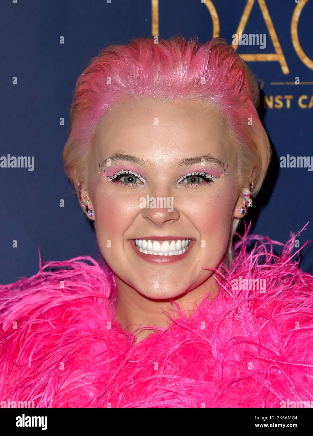 Hollywood, California, USA. 12th Oct, 2022. Jojo Siwa arriving at the ...