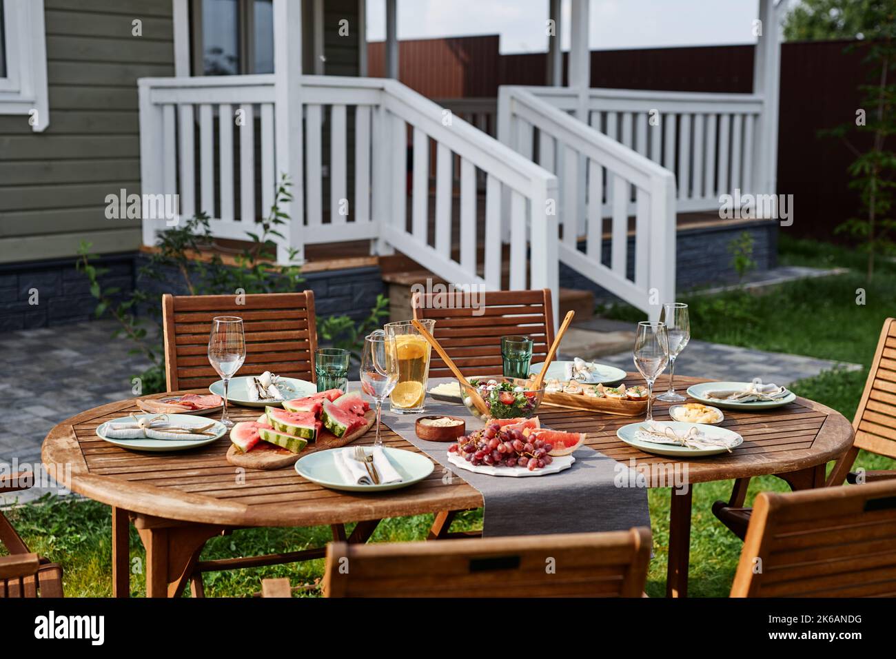 Dining table fresh fruits hi-res stock photography and images - Alamy