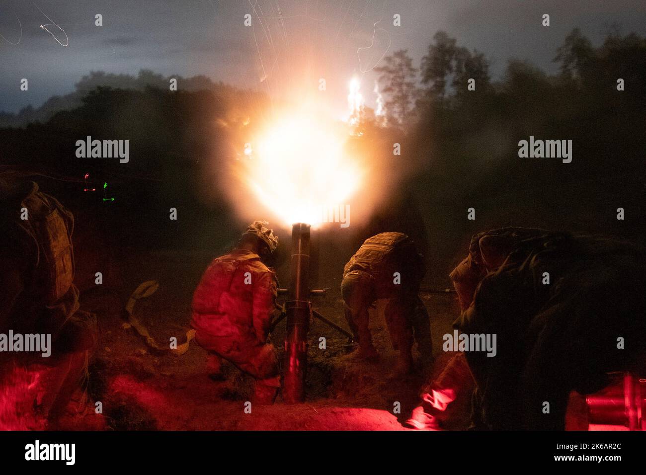 Bayern, Germany. 29th Sep, 2022. U.S. Army paratroopers assigned to the ...
