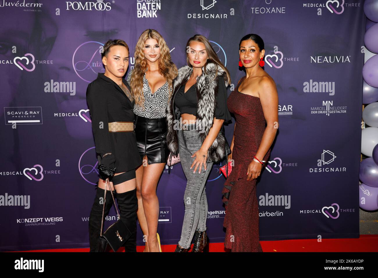 Jeldos Stecker,Micaela Schäfer,Carina Crist, Bozena Mainas beim Grand Opening der Beauty-Praxis ...