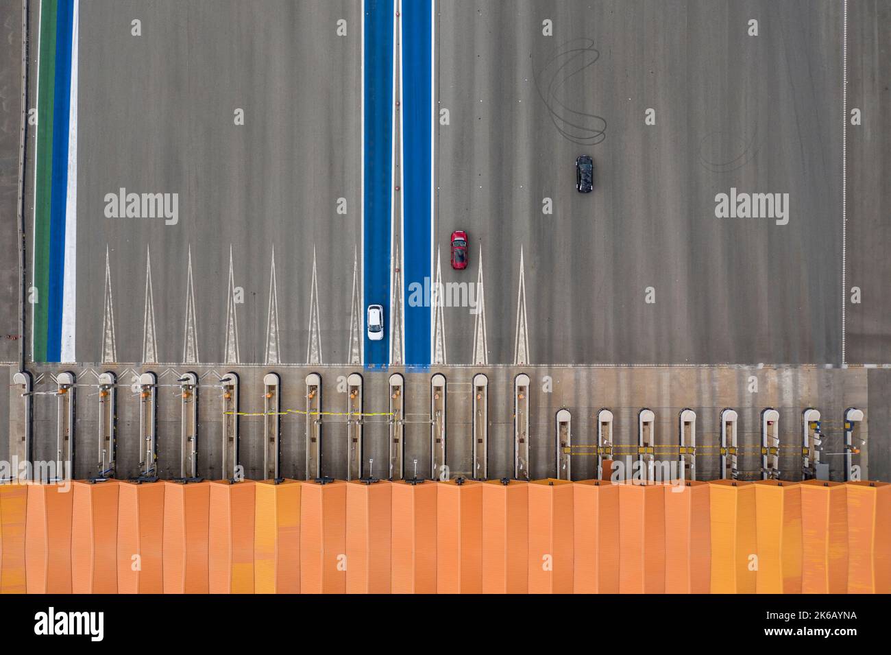 Coche de autopista hi-res stock photography and images - Alamy