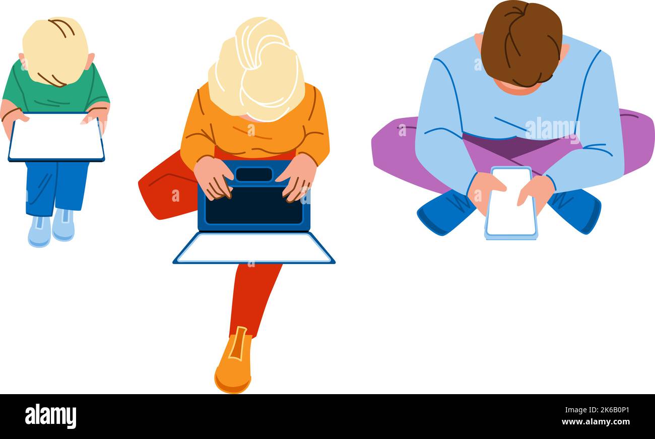 family using internet vector Stock Vector Image & Art - Alamy