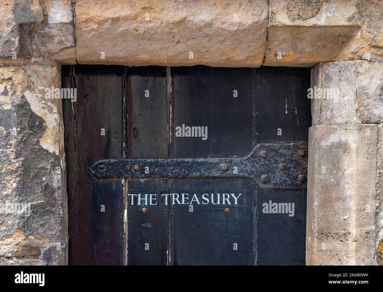 Oak panelled room hi-res stock photography and images - Alamy