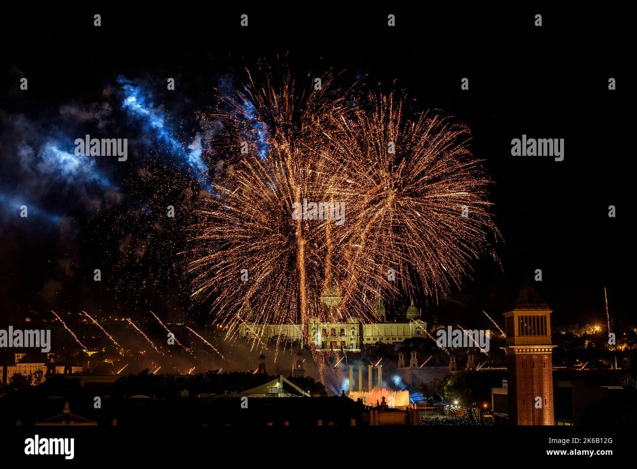Pyromusical and fireworks of La Mercè 2022 on Maria Cristina avenue in ...