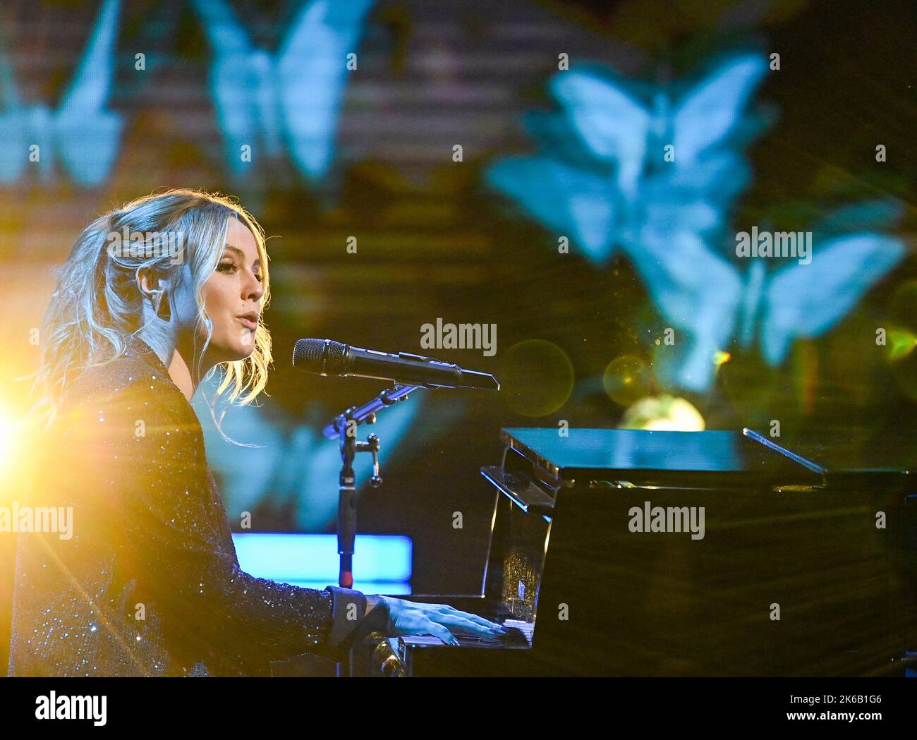 Berlin, Germany. 11th Oct, 2022. Singer Sophia on stage during the ...