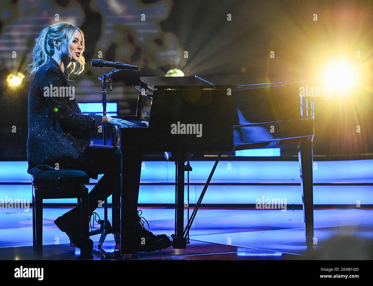 Berlin, Germany. 11th Oct, 2022. Singer Sophia on stage during the ...