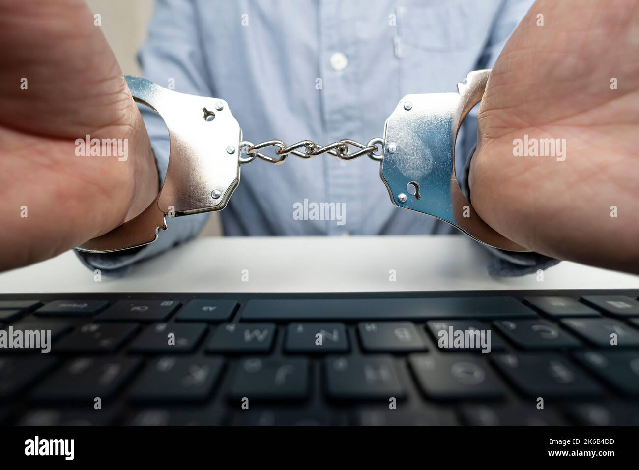 Scammer laptop hi-res stock photography and images - Alamy