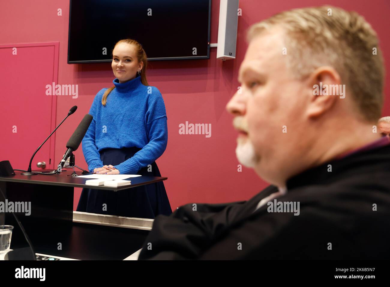 2022-10-13 09:21:13 LELYSTAD - Lisa, friend of Carlo Heuvelman and her ...