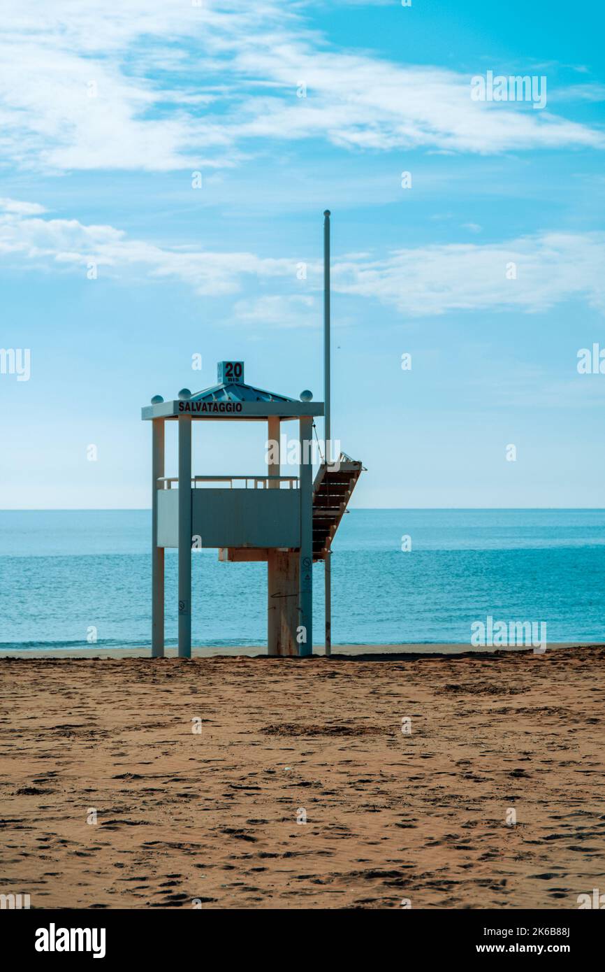 A lifeguard watchtower in sandy beach Stock Photo - Alamy